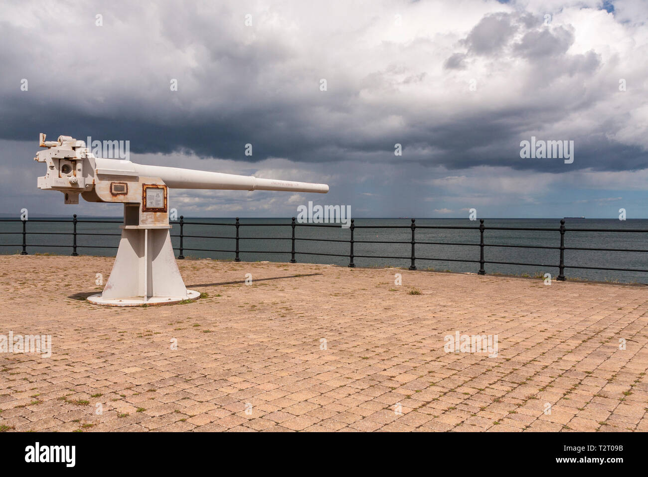 Defences britain ww2 hi-res stock photography and images - Alamy