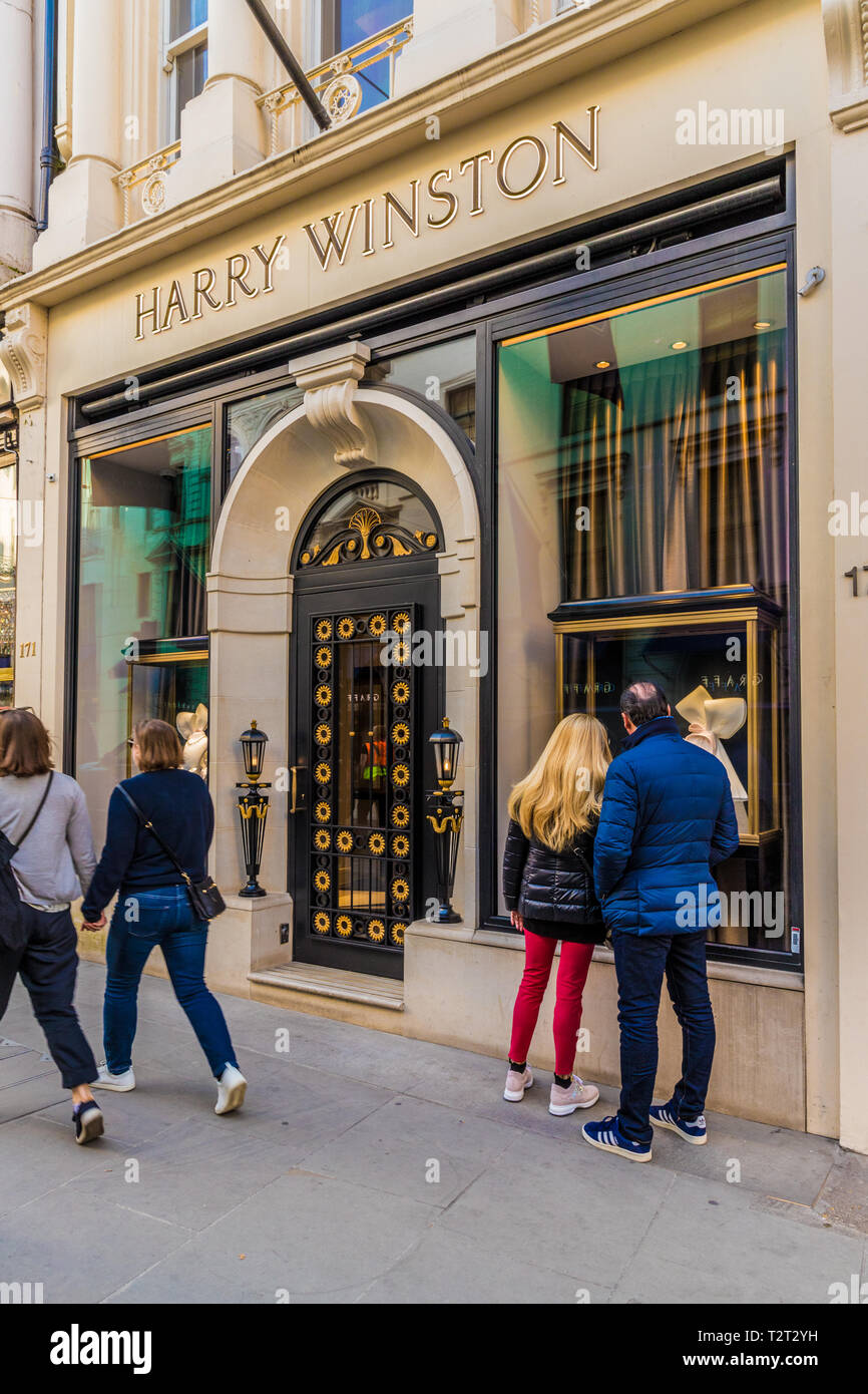 Harry winston store hi-res stock photography and images - Alamy