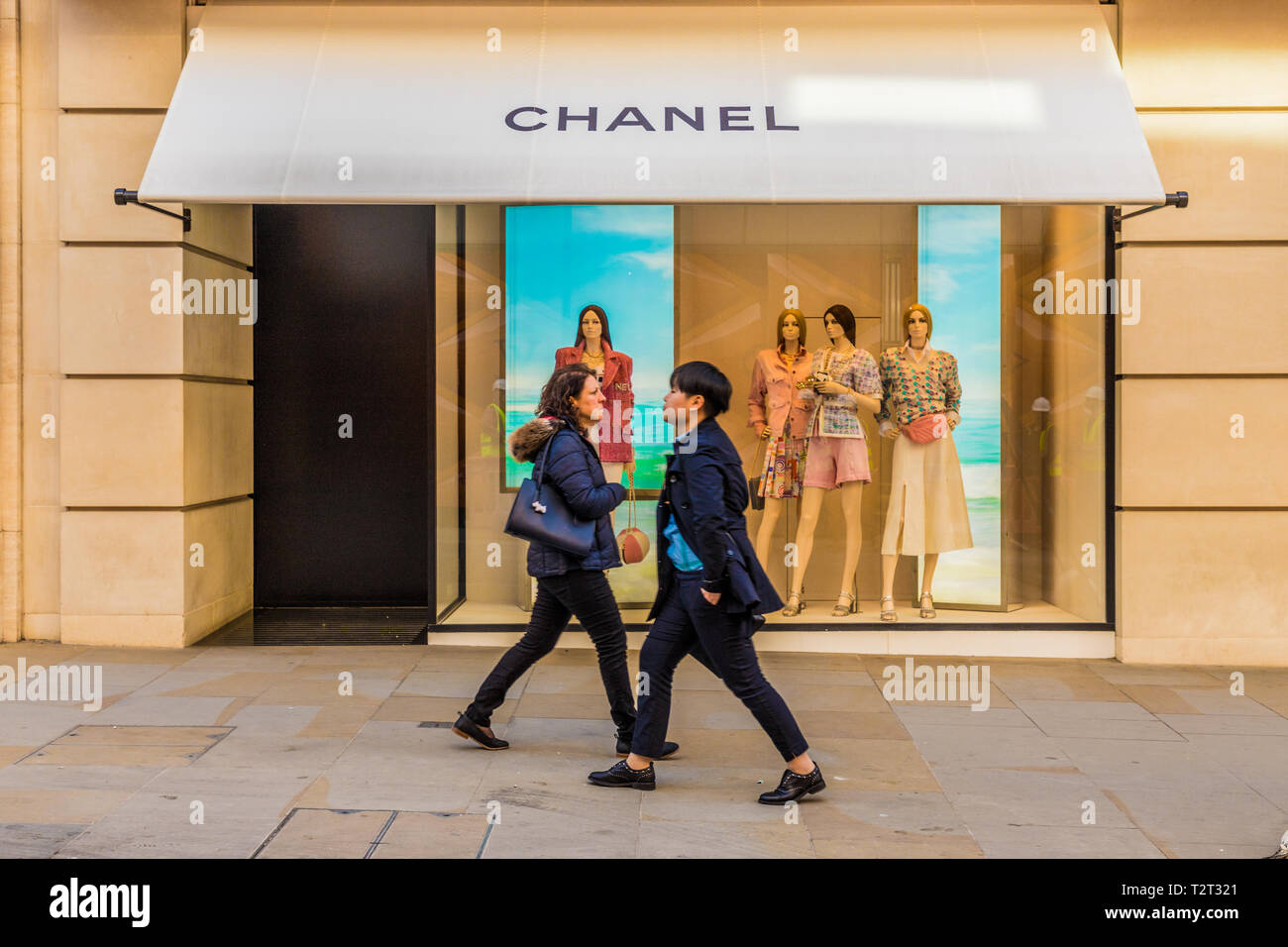 Bond street mayfair chanel hi-res stock photography and images - Alamy