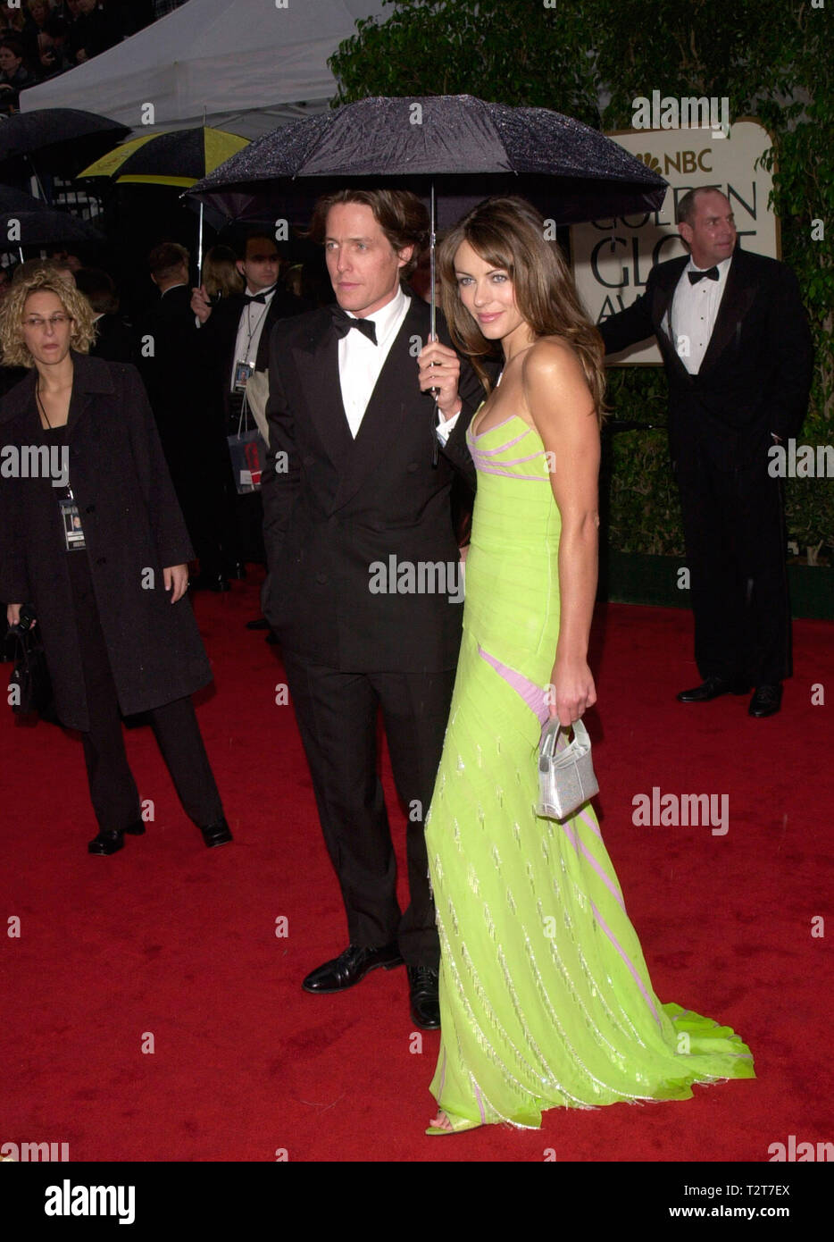 LOS ANGELES, CA. January 24, 2000: Actor HUGH GRANT & actress ...