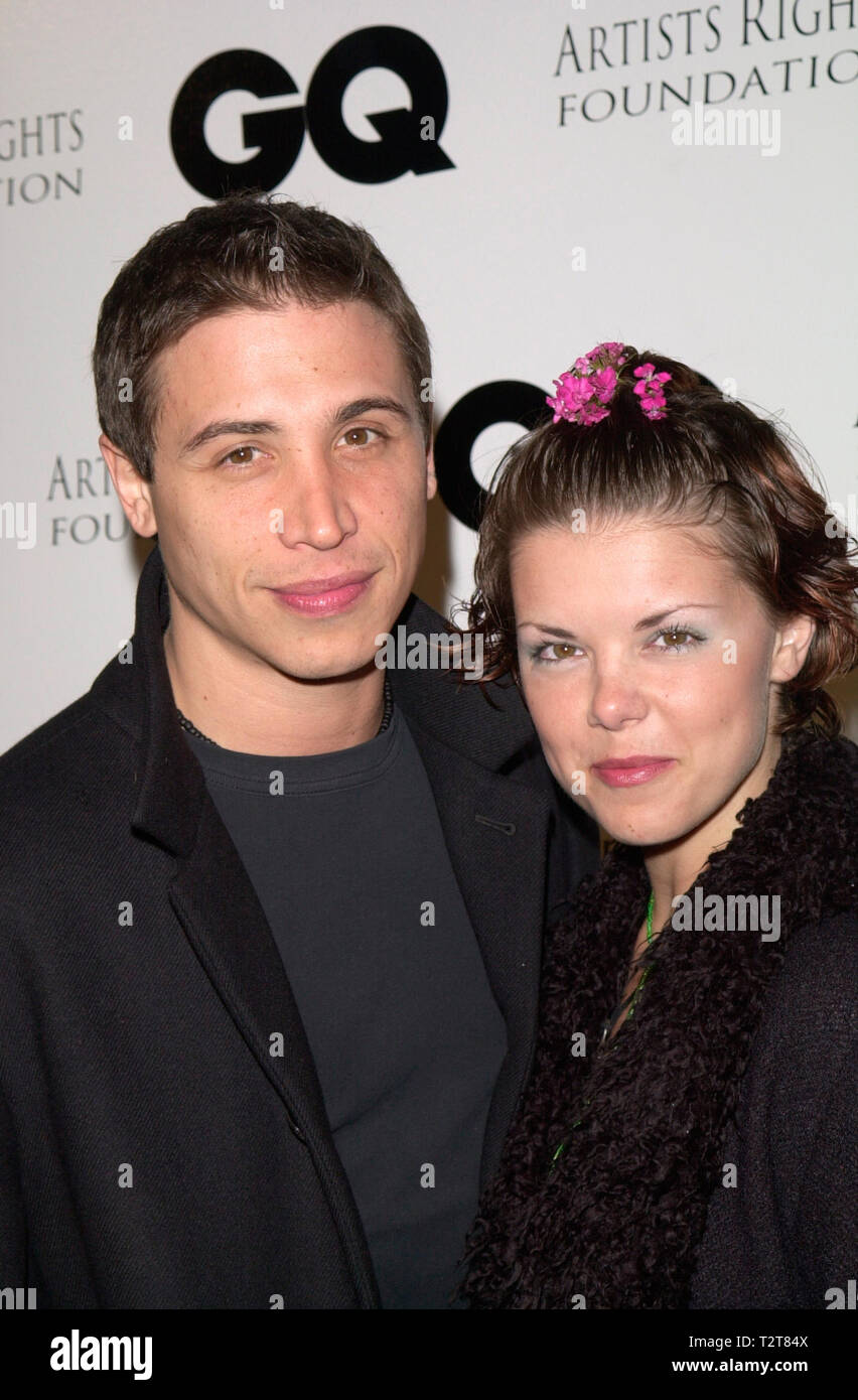 LOS ANGELES, CA. February 17, 2000: "ER" star ERIK PALLADINO & actress ...