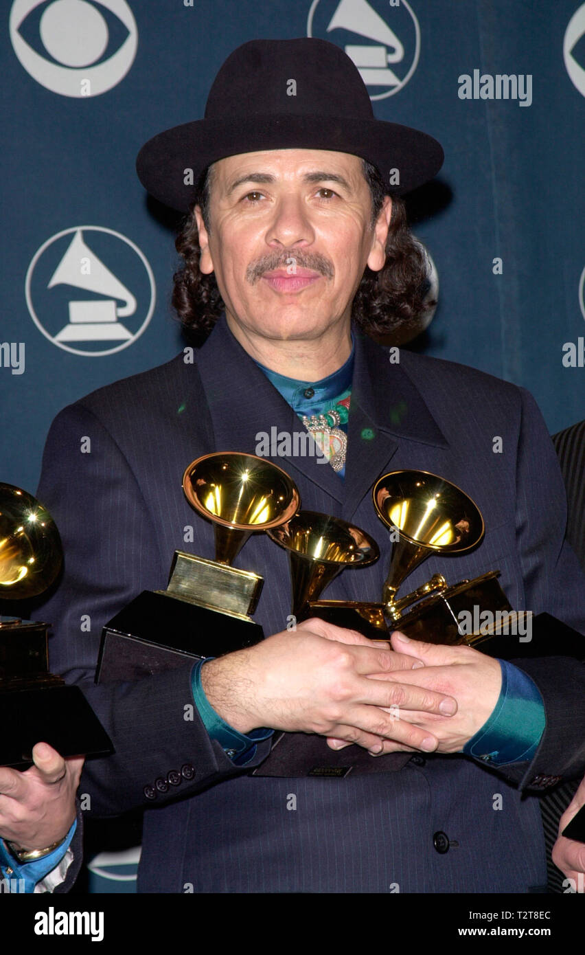 Santana 2000 grammy hi-res stock photography and images - Alamy