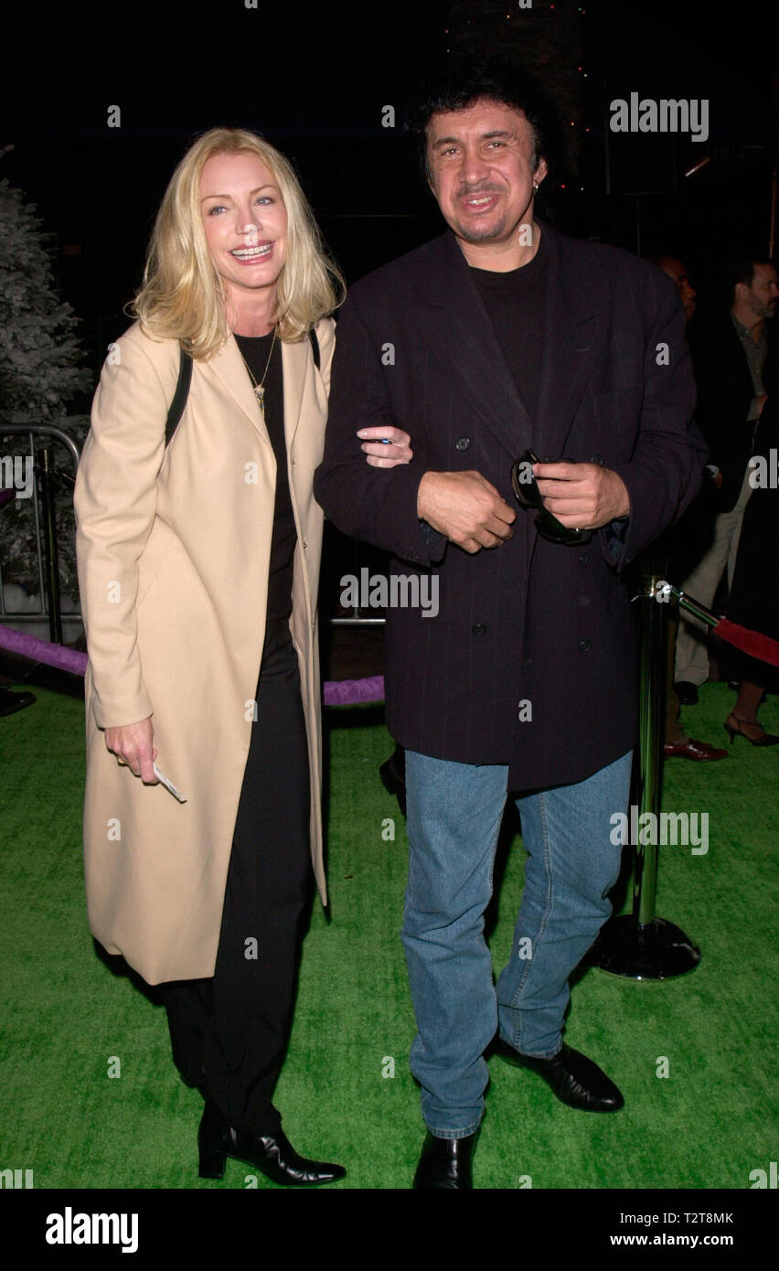 LOS ANGELES, CA. November 08, 2000: KISS star GENE SIMMONS & actress ...