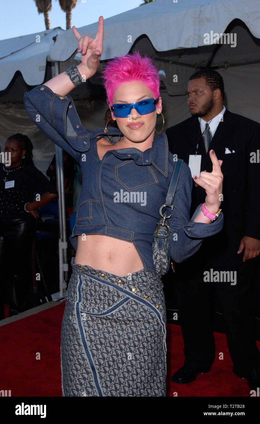 Soul train awards 2000 hi-res stock photography and images - Alamy