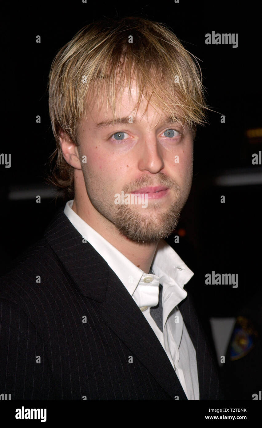 LOS ANGELES, CA. November 01, 2000: Actor JOSHUA LEONARD at the Los ...