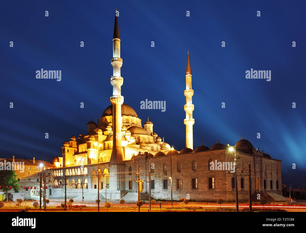 Mosque landscape hi-res stock photography and images - Alamy