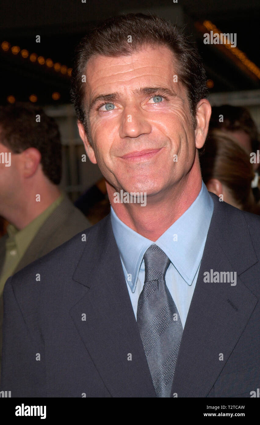 LOS ANGELES, CA. June 27, 2000: Actor MEL GIBSON at the world premiere ...
