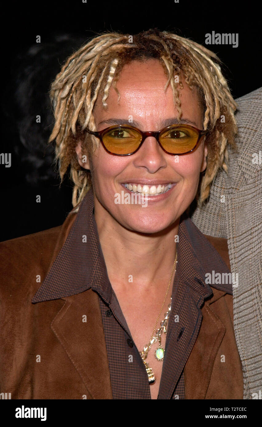 Shari Bennett's Instagram, Twitter & Facebook on IDCrawl