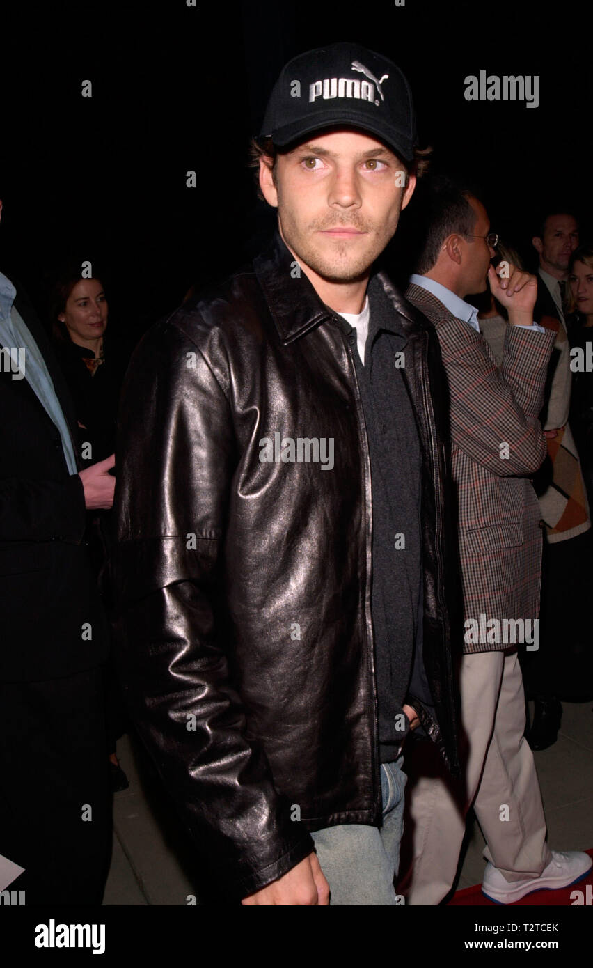 LOS ANGELES, CA. October 12, 2000: Actor STEPHEN DORFF at the world ...