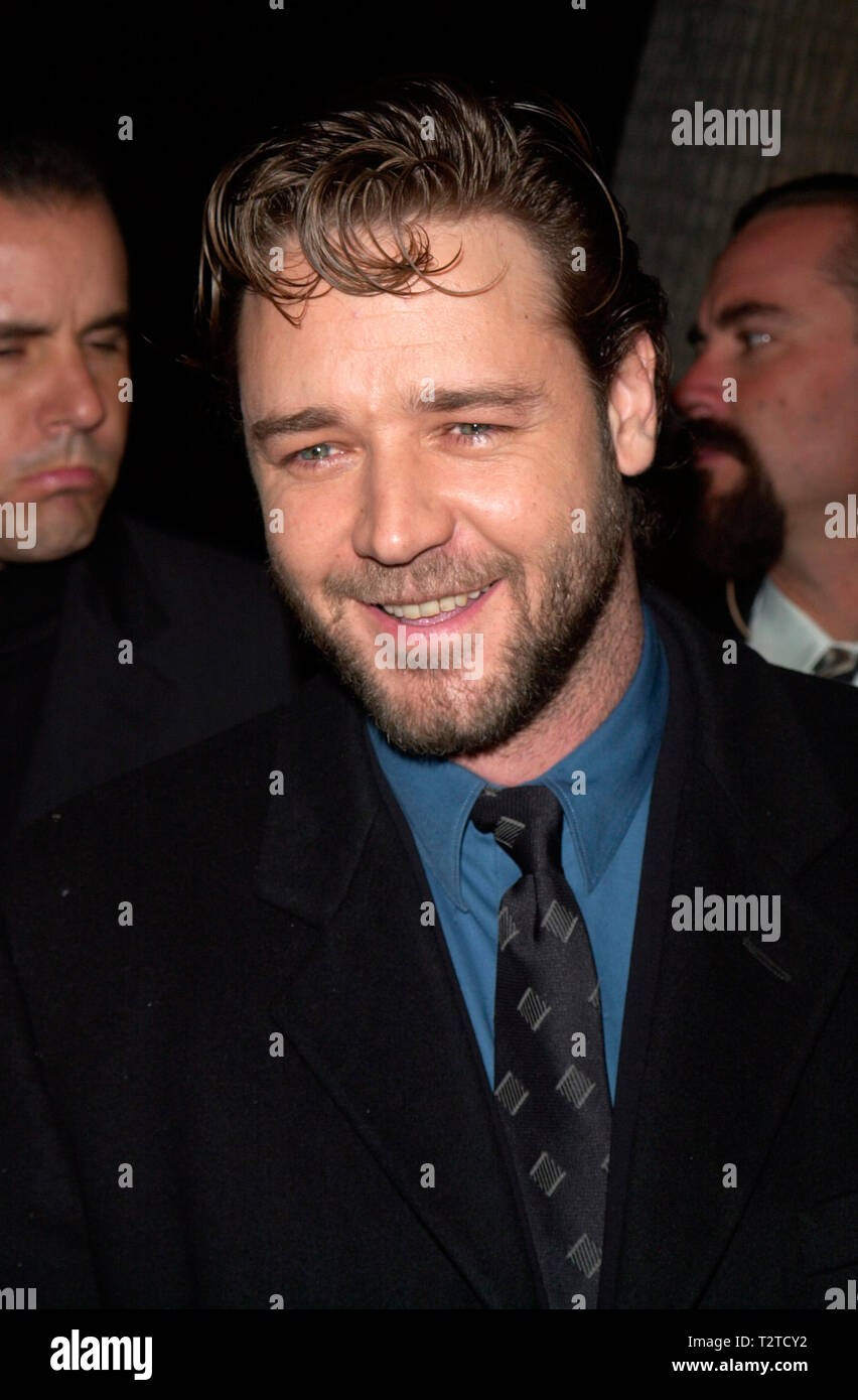 LOS ANGELES, CA. December 04, 2000: Actor RUSSELL CROWE at the Los ...