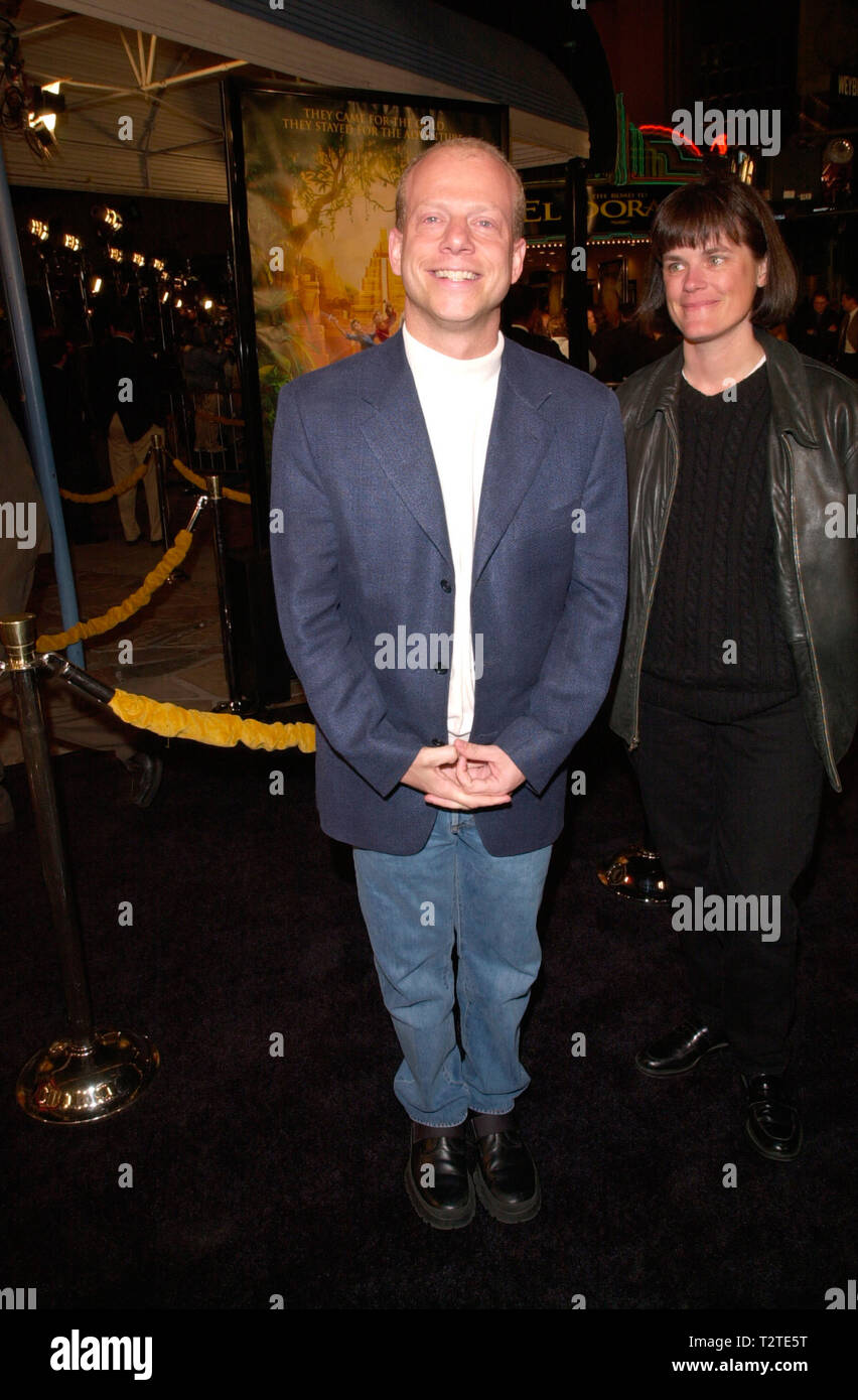 LOS ANGELES, CA. March 29, 2000: "American Beauty" producer BRUCE COHEN ...