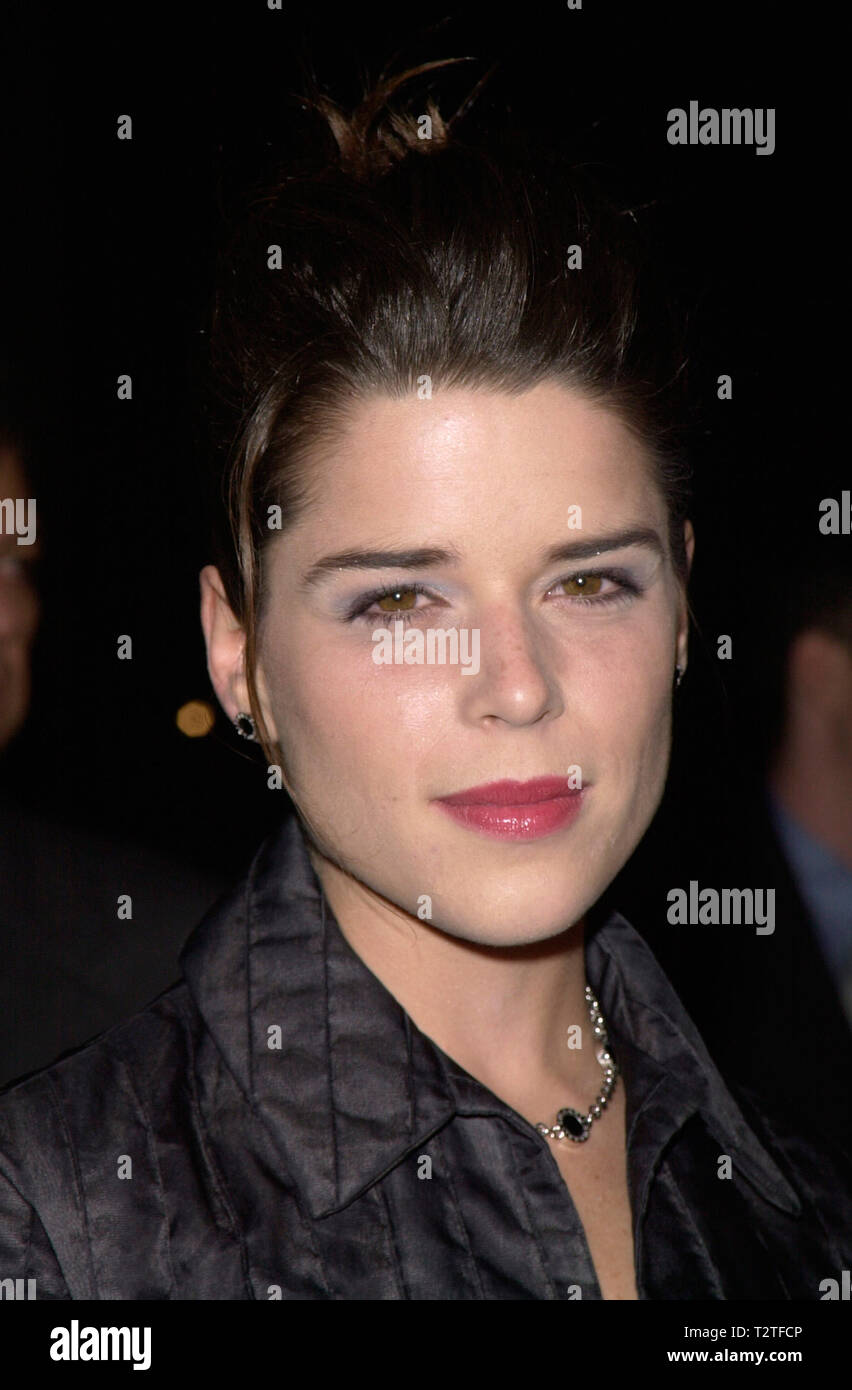 2000 neve campbell hi-res stock photography and images - Alamy