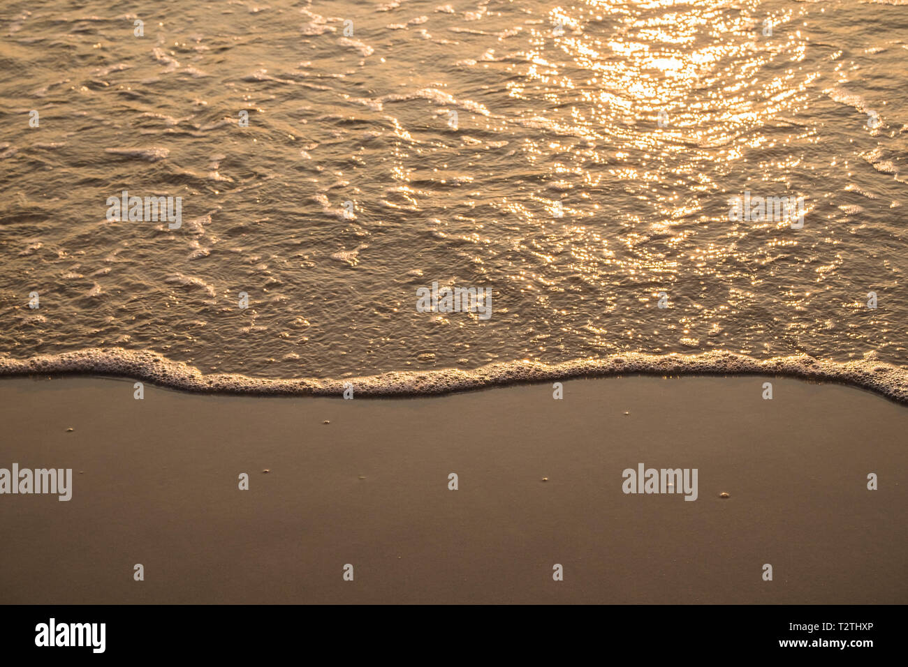 Mild wave hi-res stock photography and images - Alamy