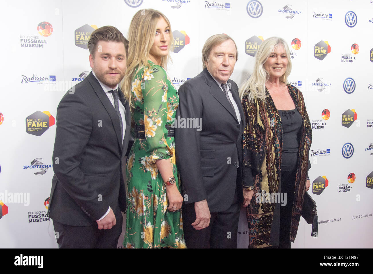 Dortmund, Deutschland. 01st Apr, 2019. From left to right Baschi ...