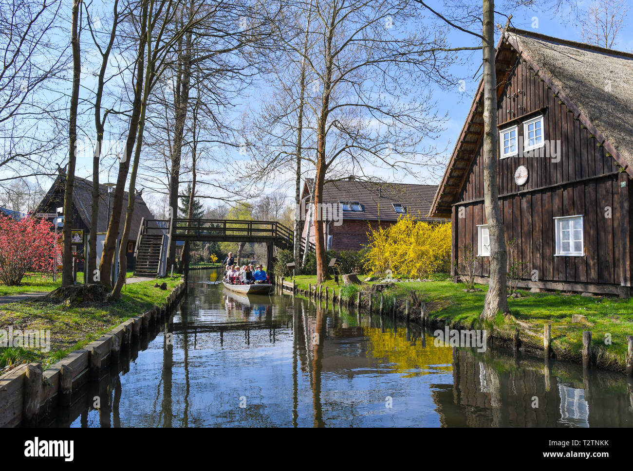 Lehde, Germany. 04th Apr, 2019. Tourists ride in a barge over a river ...