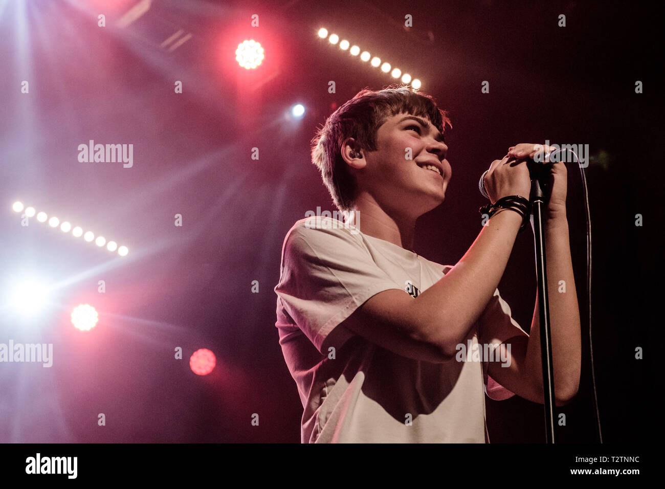 Chris burton singer hi-res stock photography and images - Alamy