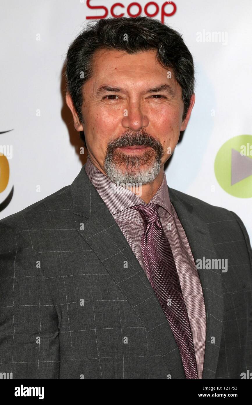 Lou diamond phillips hi-res stock photography and images - Alamy