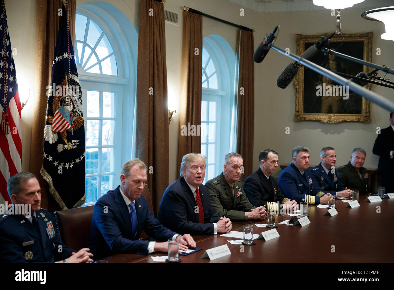 Military briefing room hi-res stock photography and images - Alamy