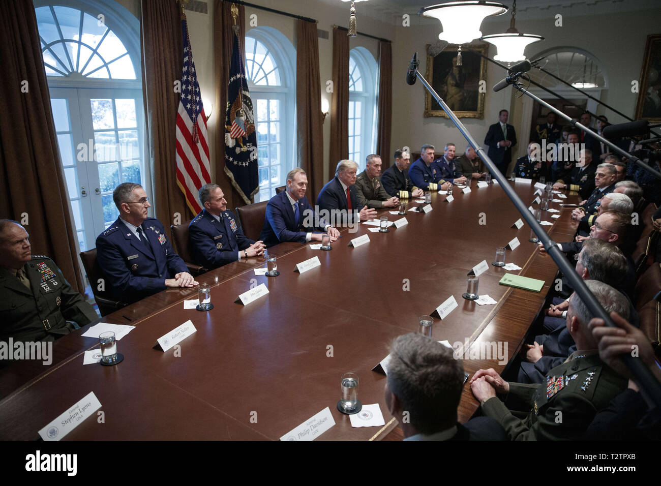 Military Briefing Room Stock Photos & Military Briefing Room Stock ...
