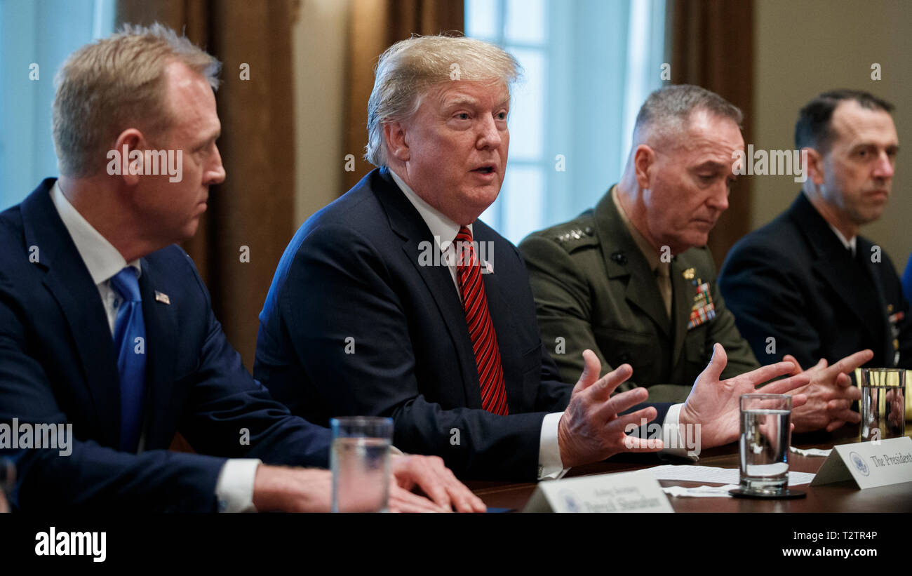 Trump cabinet staff hi-res stock photography and images - Alamy