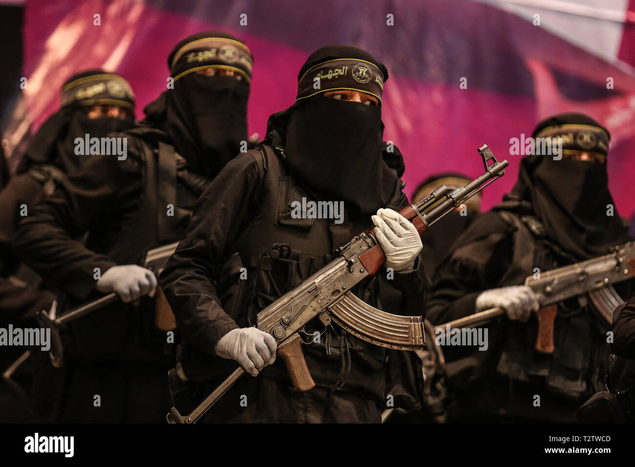 Gaza City, The Gaza Strip, Palestine. 4th Apr, 2019. Masked women ...