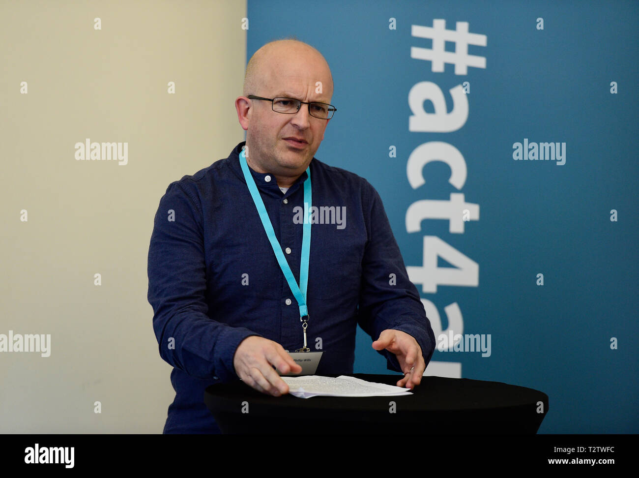 Phil wills hi-res stock photography and images - Alamy