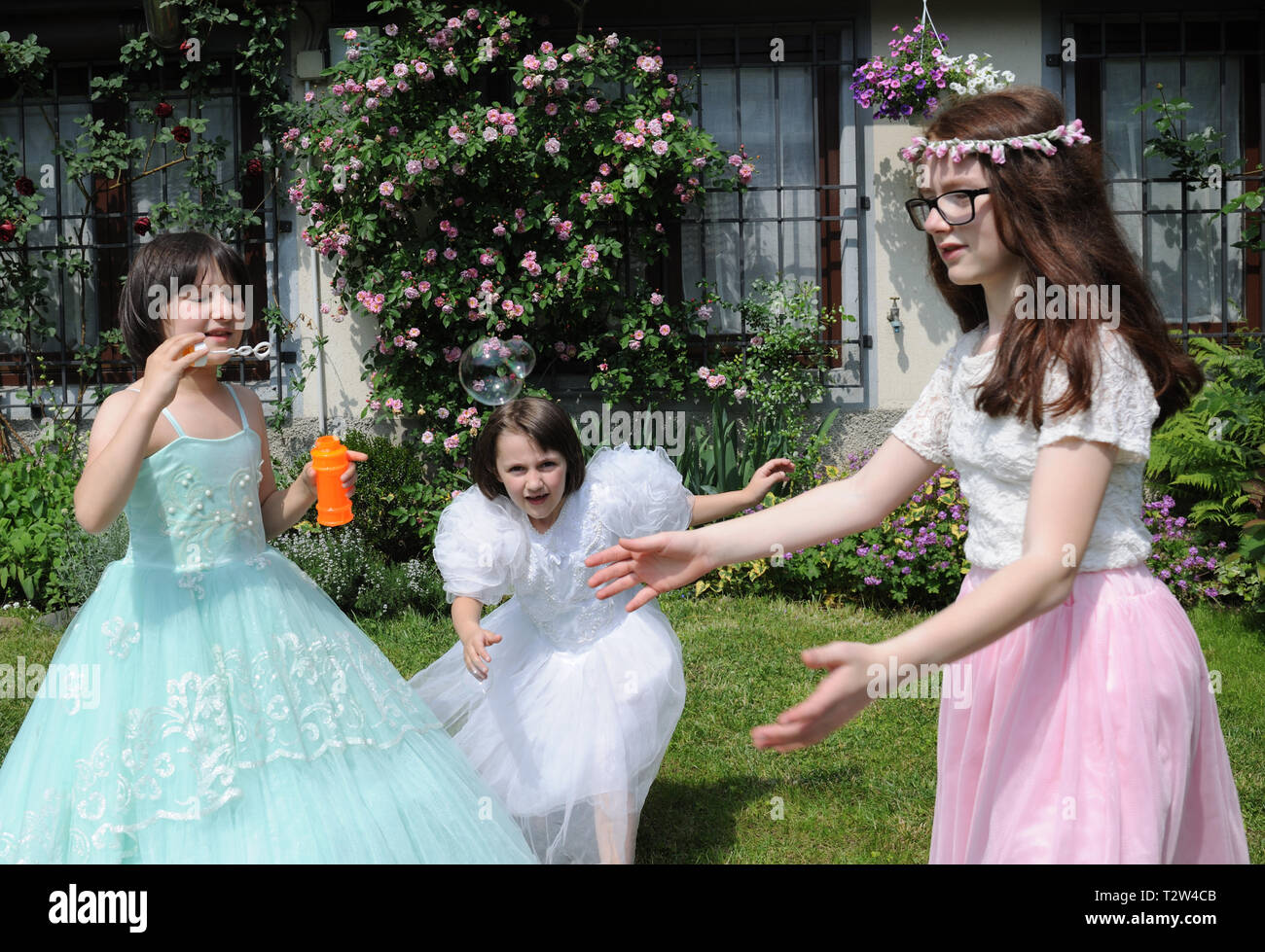 Play princesses hi-res stock photography and images - Alamy
