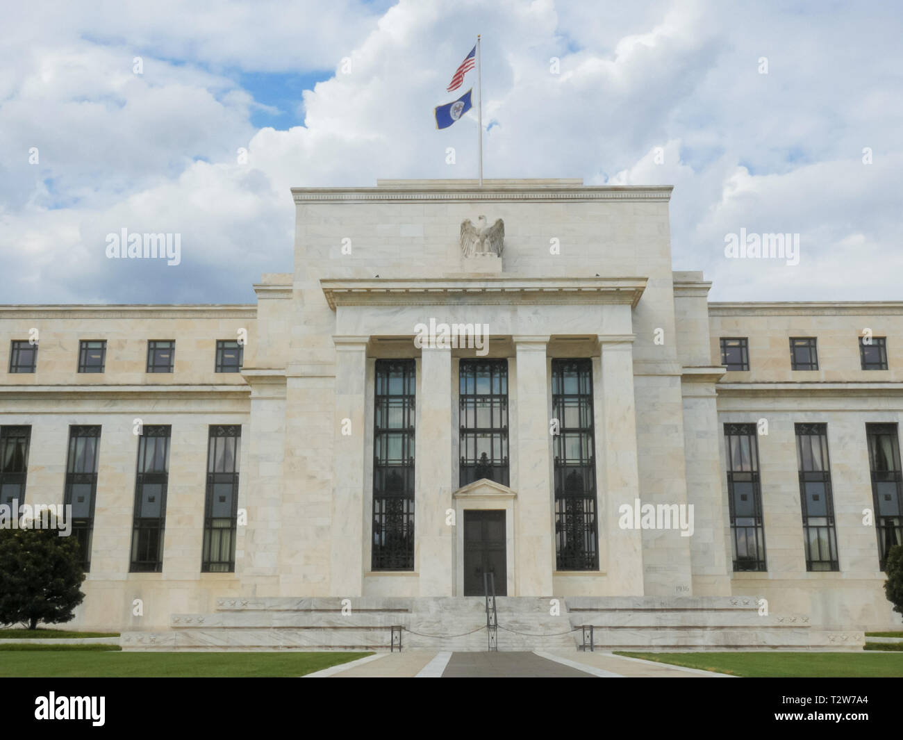 Facade federal reserve bank building hi-res stock photography and ...