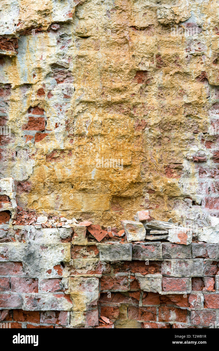 old severely damaged brick wall Stock Photo - Alamy