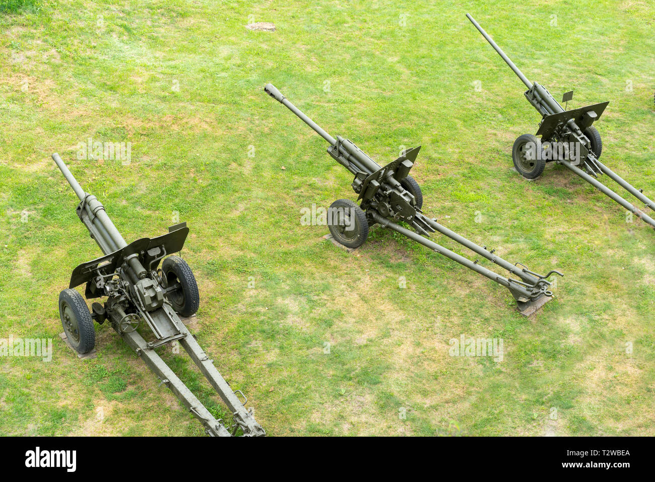 Ww2 german artillery illustration hi-res stock photography and images ...