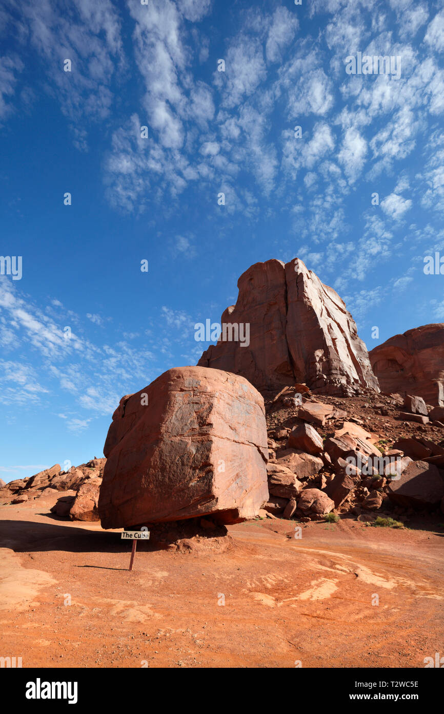Cube monument valley arizona hi-res stock photography and images - Alamy