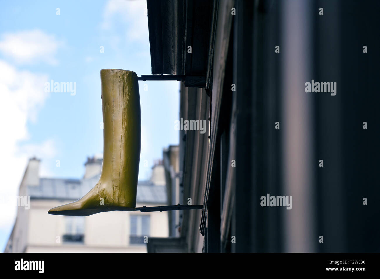 Shoemaker sign - Montmartre - Paris - France Stock Photo - Alamy