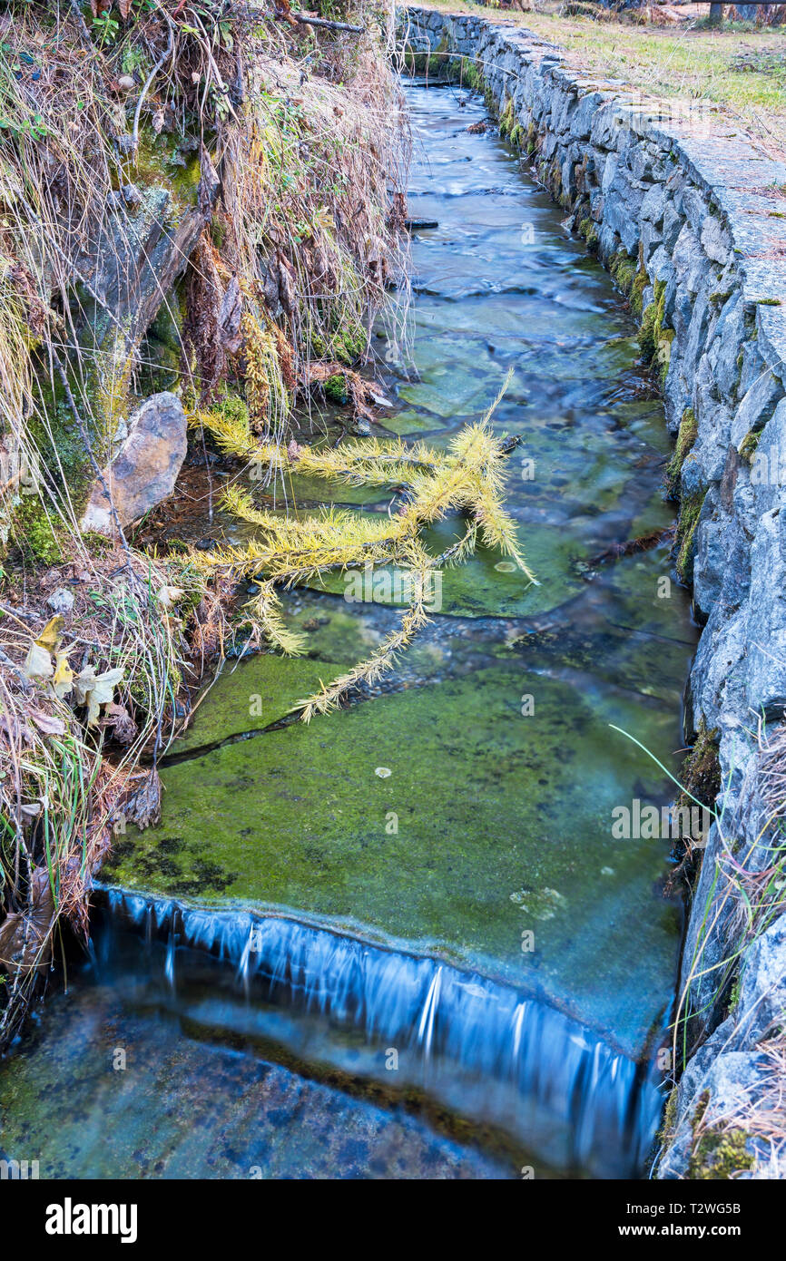 Irrigation ditch hi-res stock photography and images - Alamy