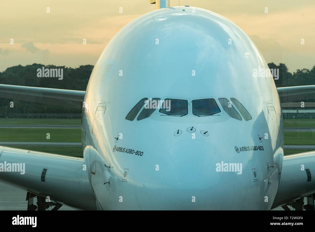 Cockpit airplane sun hi-res stock photography and images - Alamy