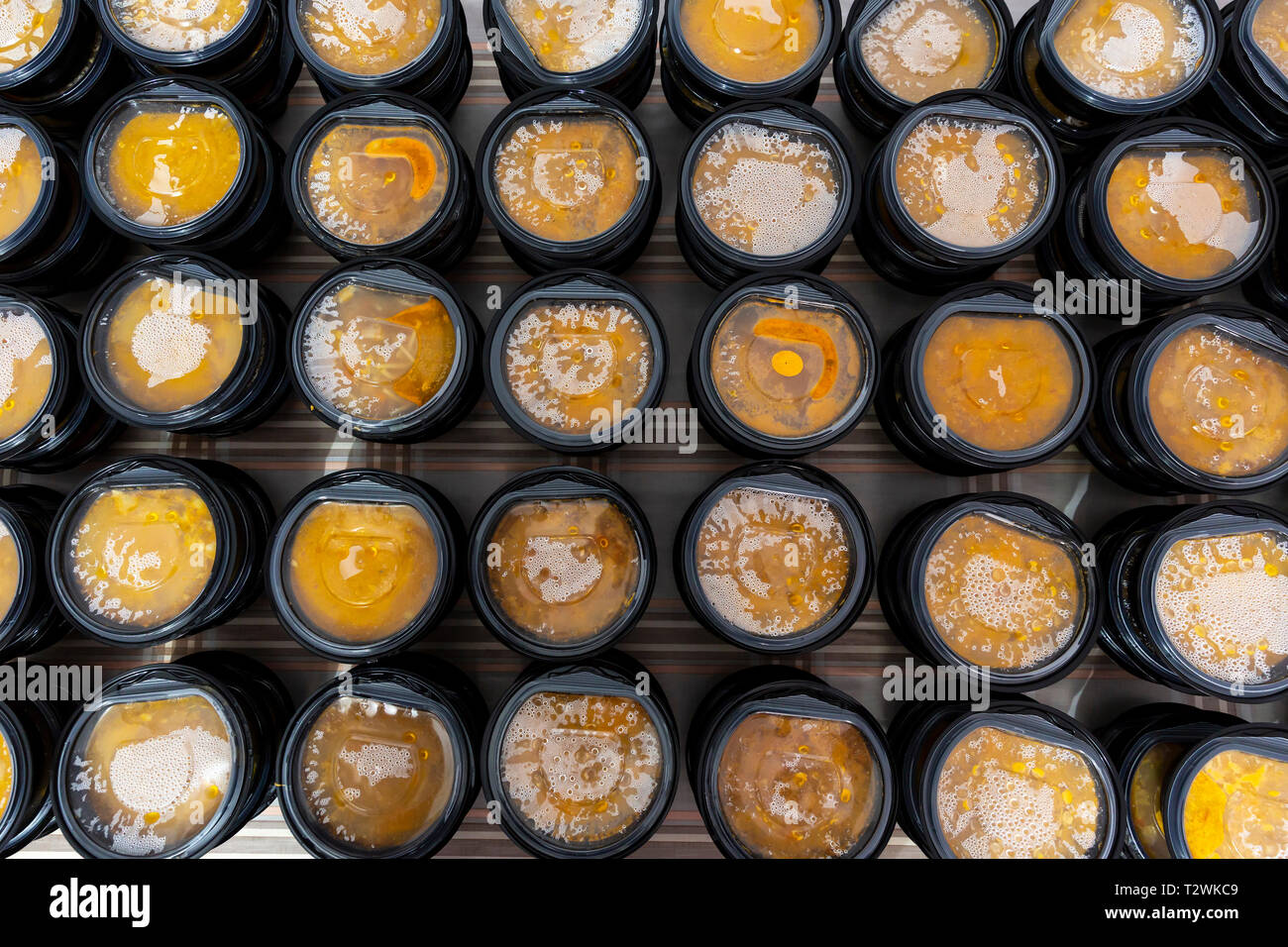 Kitchen serving food in homeless hi-res stock photography and images ...