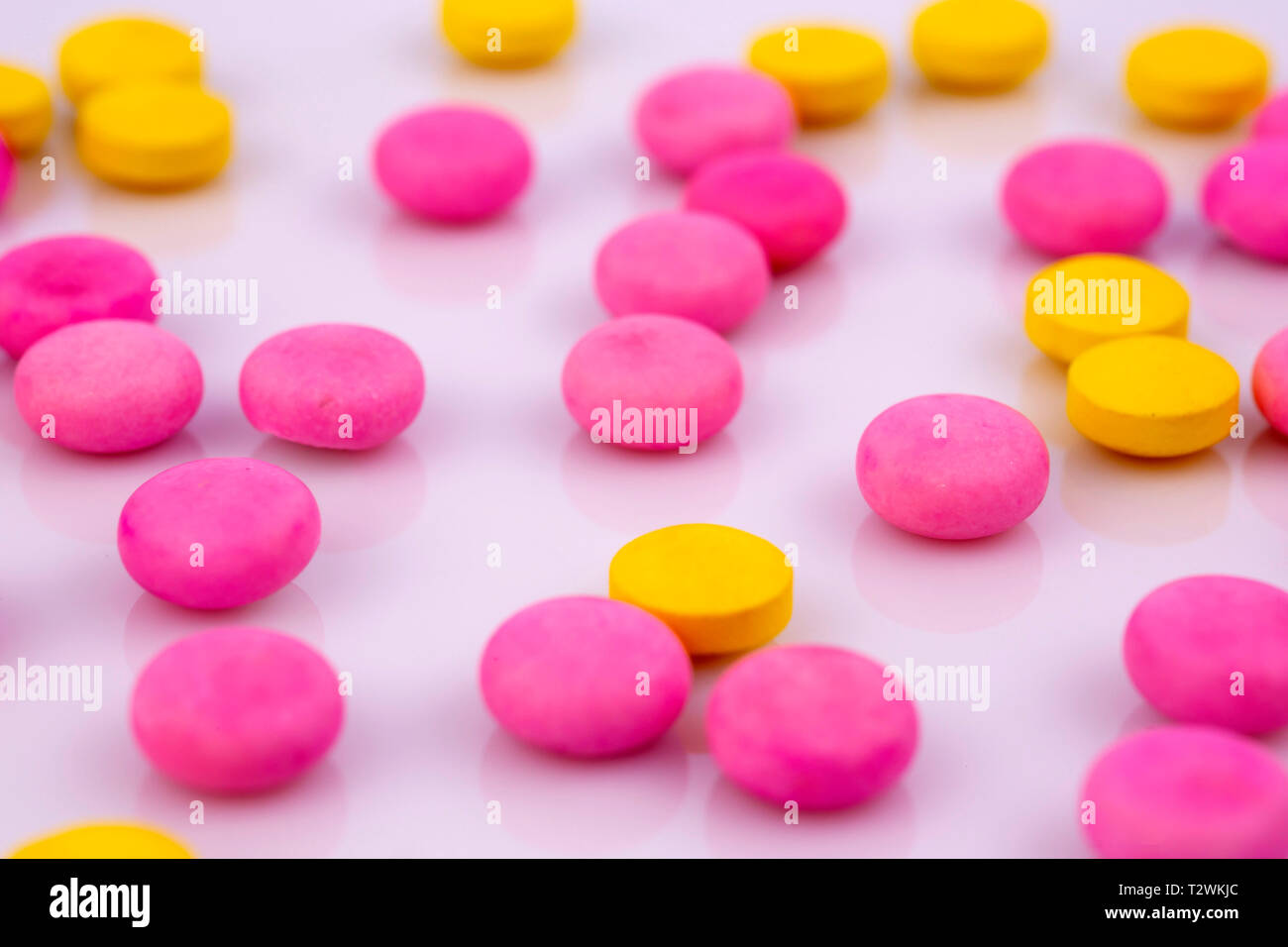 Big yellow pill hi-res stock photography and images - Alamy