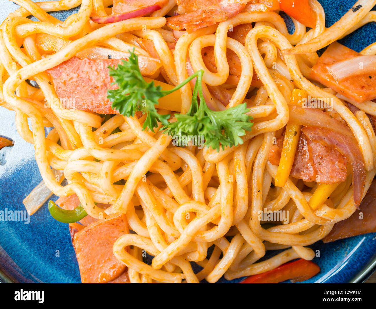 Healthy plate of Italian spaghetti with bacon Stock Photo - Alamy