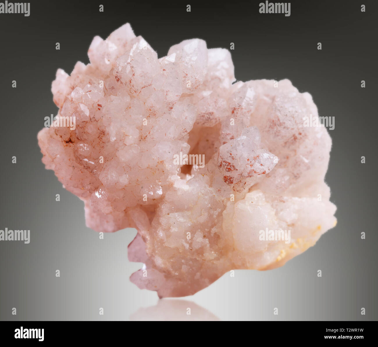 pink quartz mineral specimen stone Stock Photo - Alamy