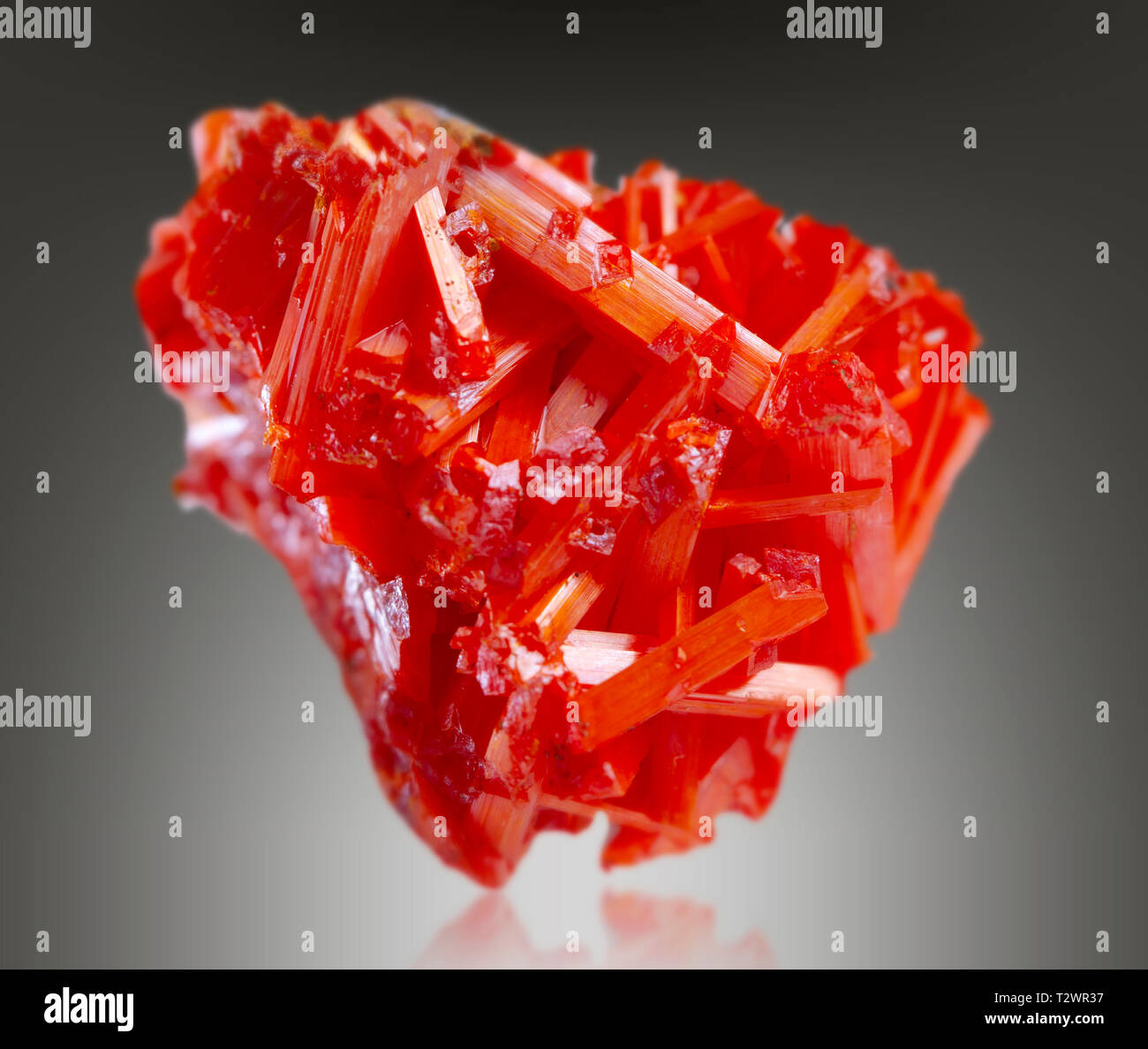 Lead chromate crystal hi-res stock photography and images - Alamy