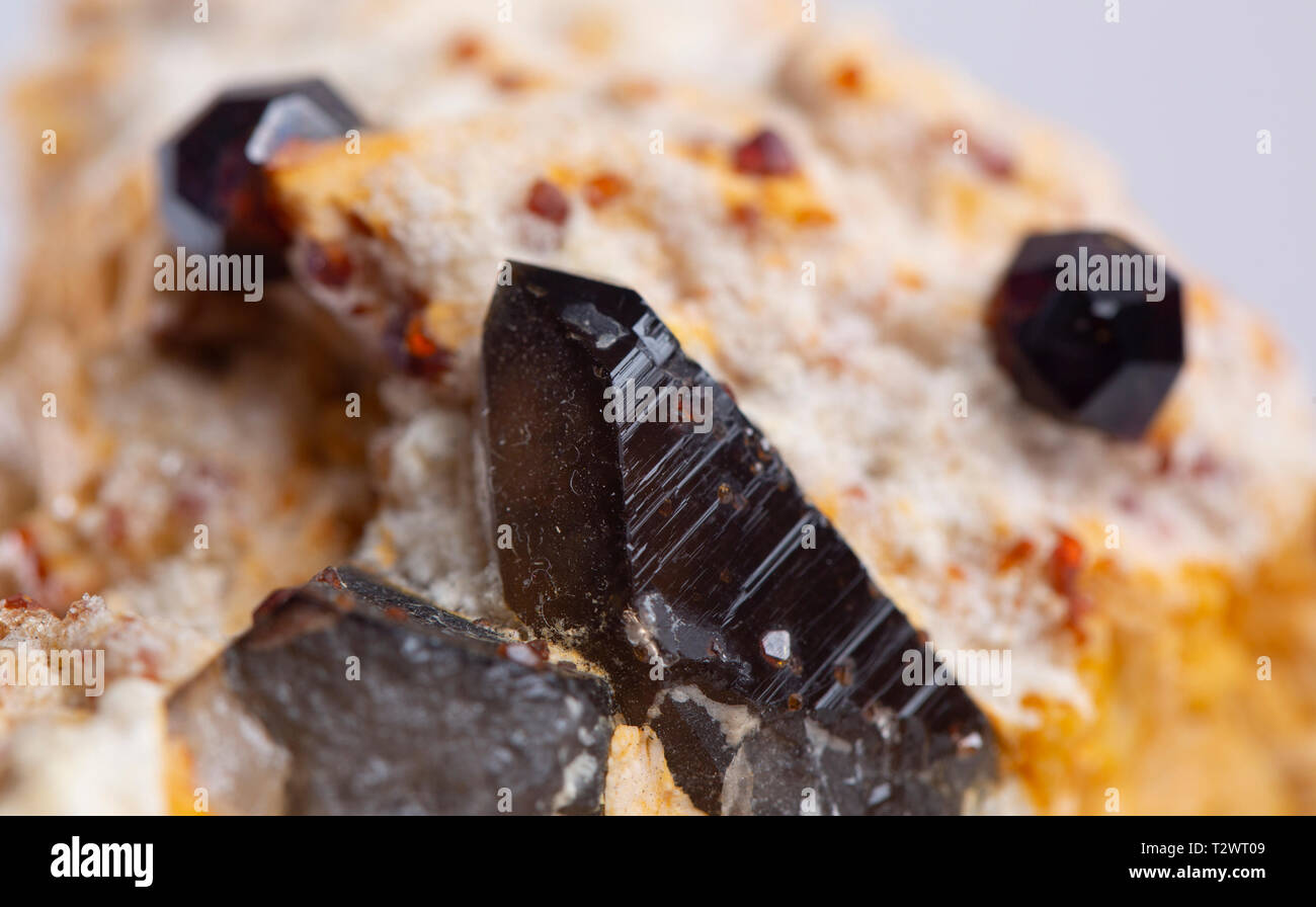Garnet quartz hi-res stock photography and images - Alamy