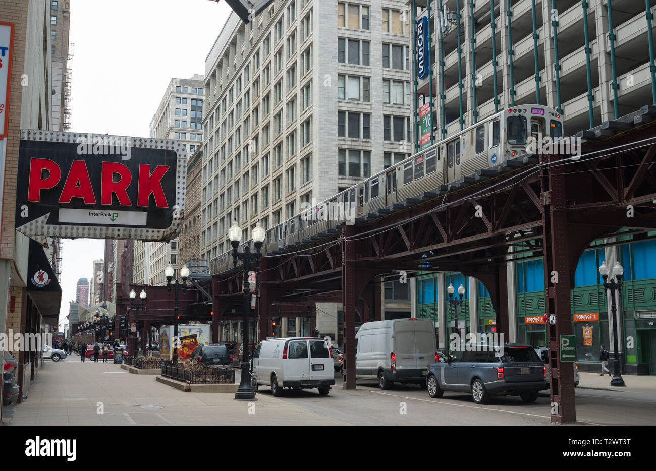 Elevated subway train, North Wabash Avenue, Chicago, Illinois Stock ...
