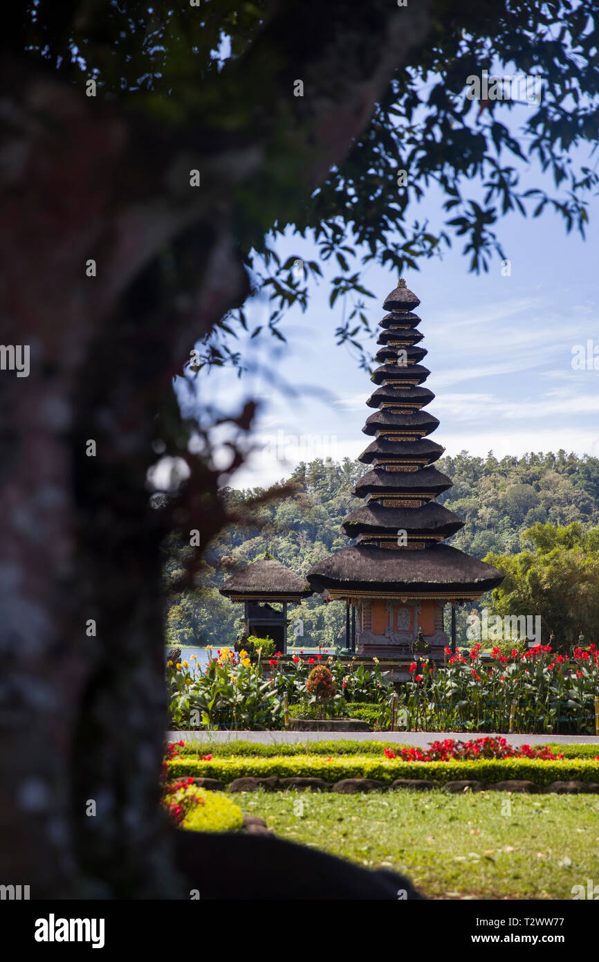 Ulun Danu Beratan Temple on Bali, one of the most beautiful temples on ...