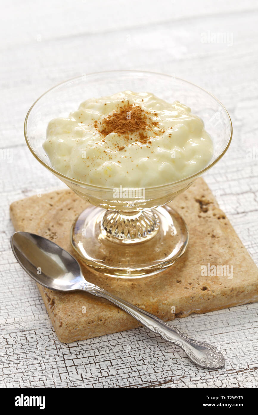 homemade spanish rice pudding dessert, arroz con leche Stock Photo - Alamy