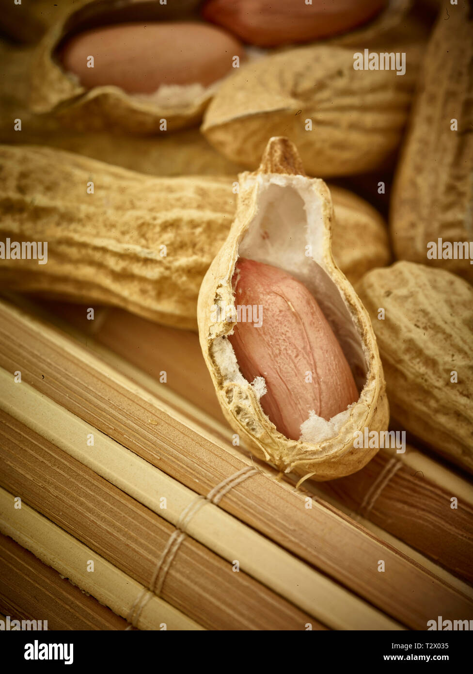 Peanuts food still-life Stock Photo - Alamy