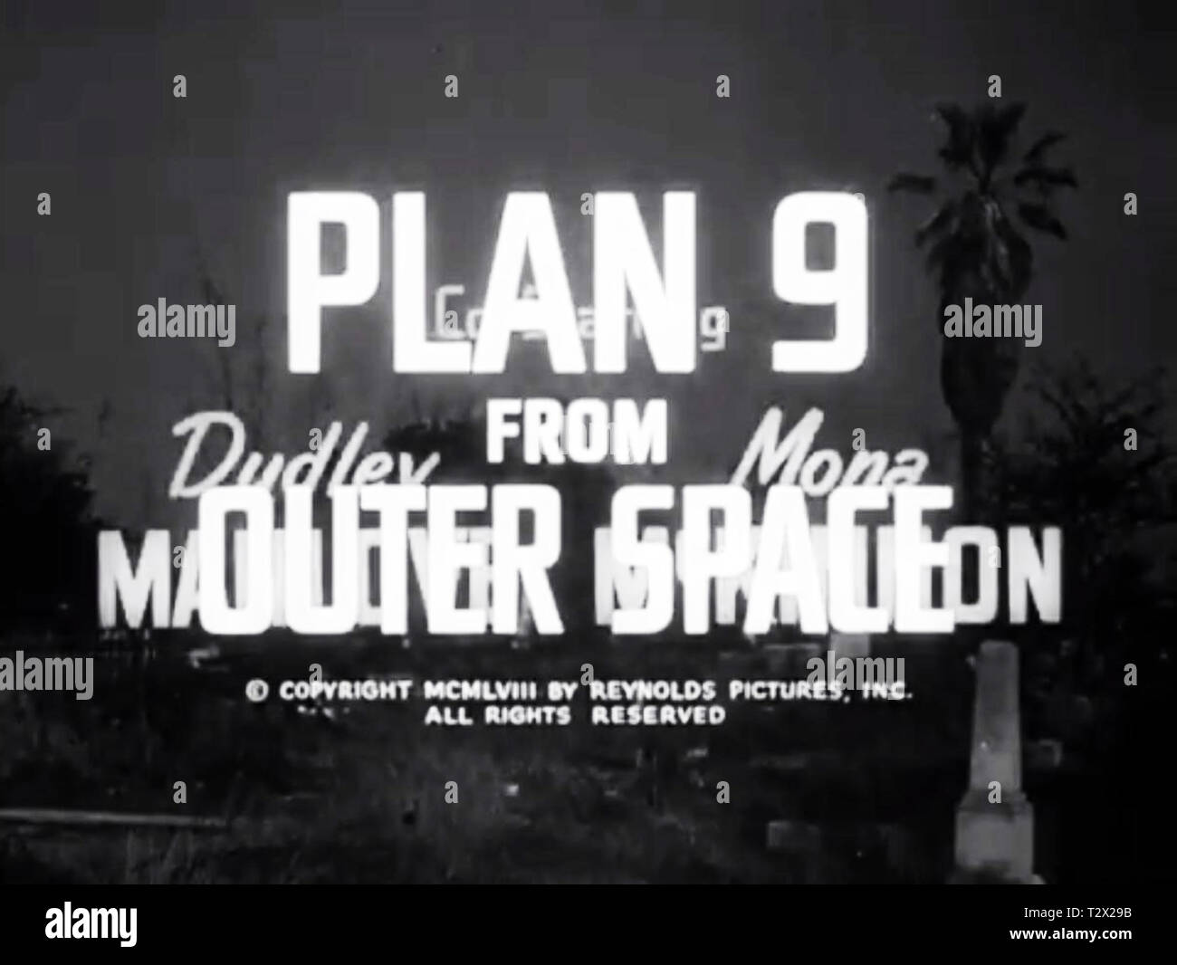 plan 9 from outer space screenshot Stock Photo - Alamy