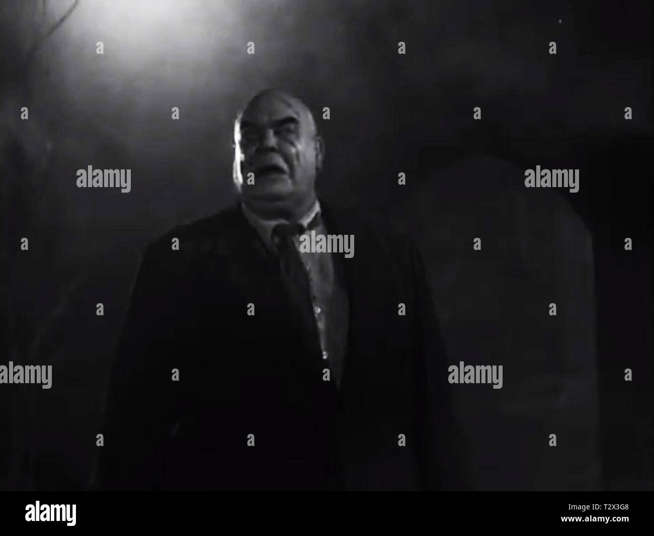 Tor Johnson in Plan 9 from Outer Space by Ed Wood Stock Photo - Alamy