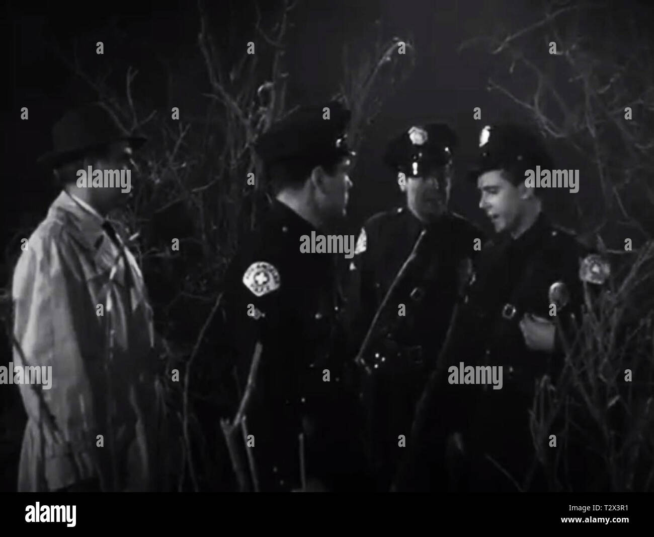 cops searching in an old black and white films (plan 9 from outer space ...