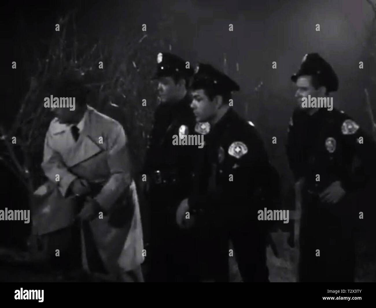 cops searching in an old black and white films (plan 9 from outer space ...