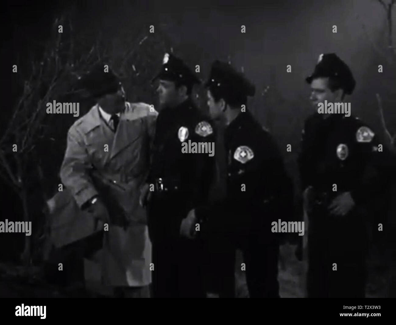 cops searching in an old black and white films (plan 9 from outer space ...