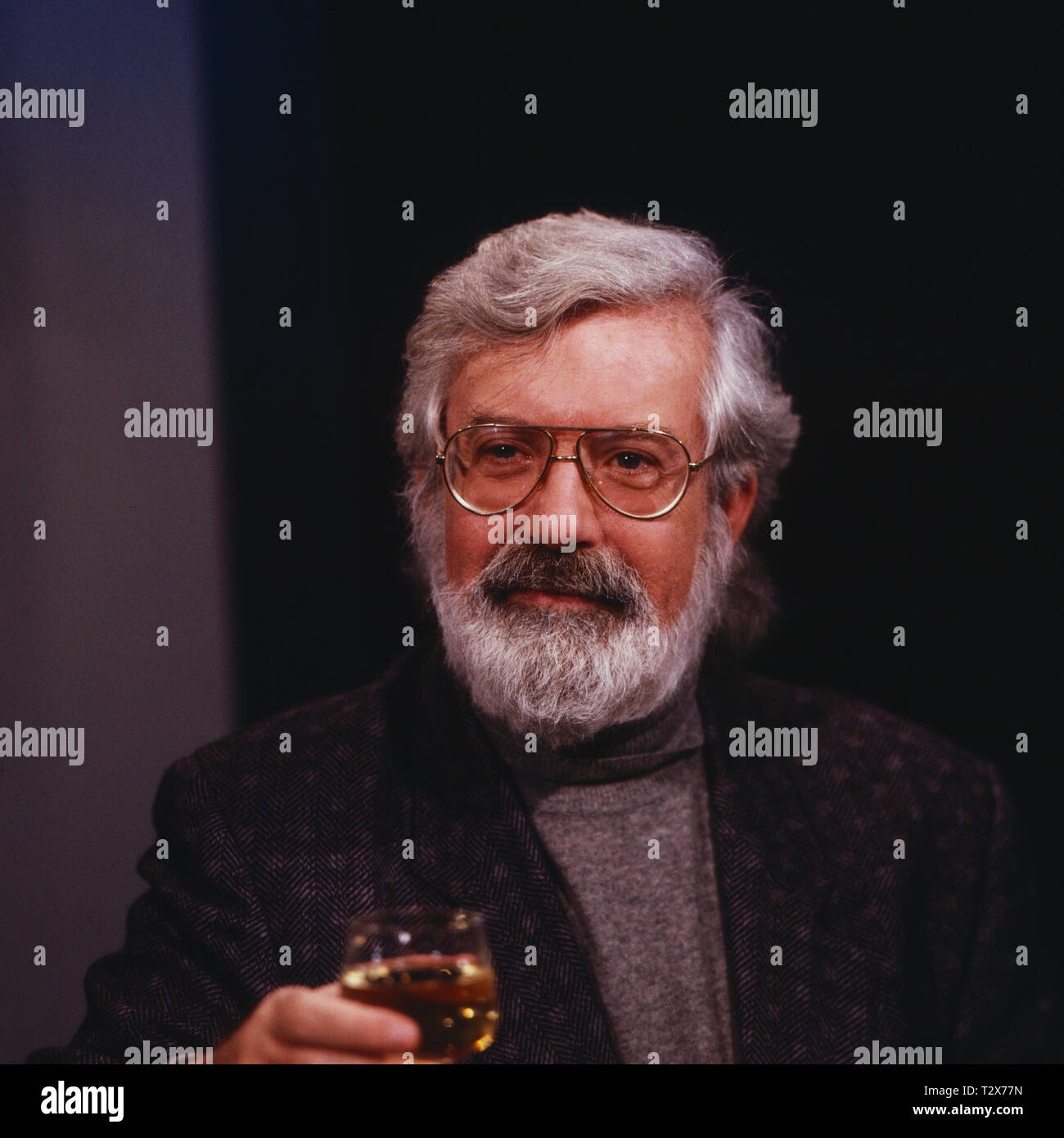 Der deutsche Schriftsteller Michael Ende, Deutschland 1989. German ...